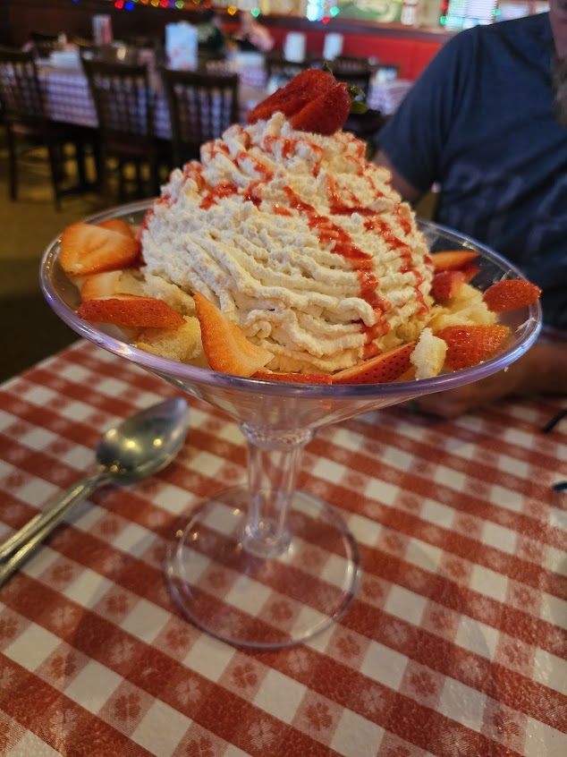 The Italian Midddle Dining Menu of Buca di Beppo--Pizza, Pasta and Banquet